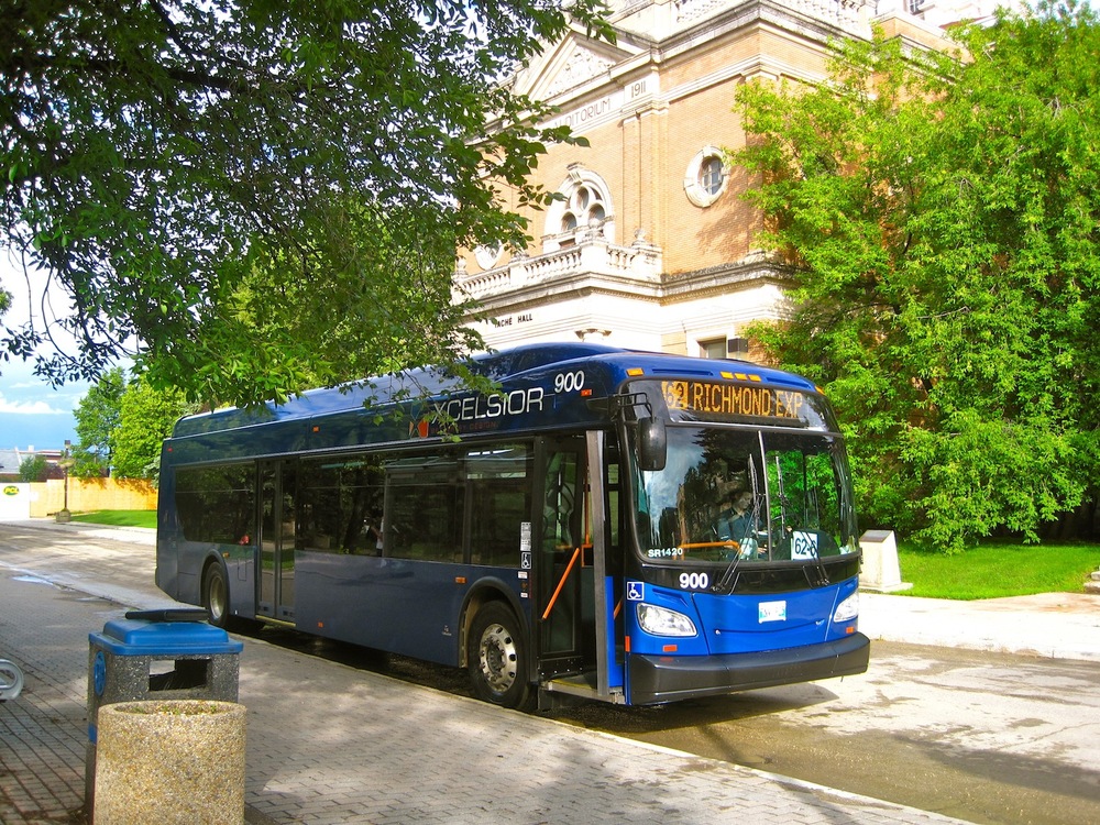 Xcelsior Pictures - Page 2 - Manitoba - Canadian Public Transit ...