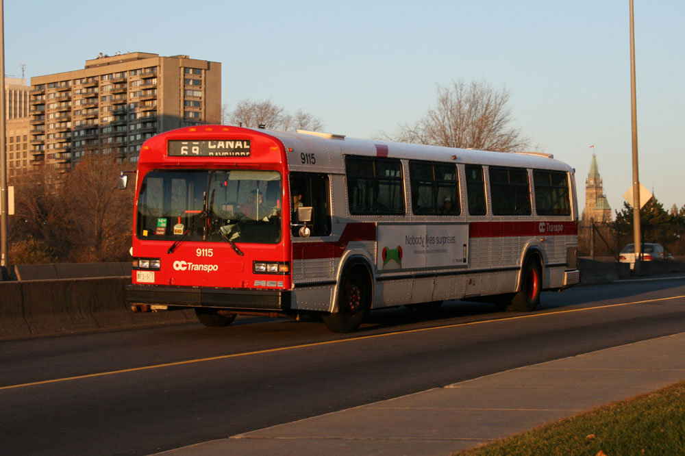 Buses in the morning! - PHOTOGRAPHY - Canadian Public Transit ...