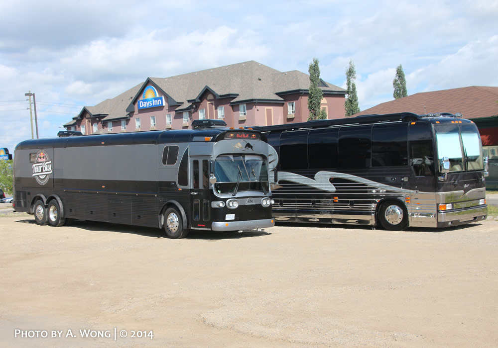 Red Bull Tour Bus - ALL VEHICLES - Canadian Public Transit Discussion Board