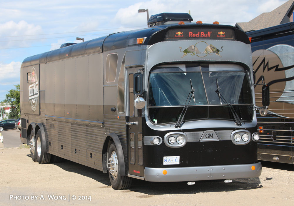 Red Bull Tour Bus - ALL VEHICLES - Canadian Public Transit Discussion Board